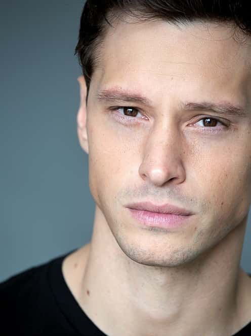 'Another Life' set's detailed craftsmanship felt like real spaceship says Beauchamp McCarry ...