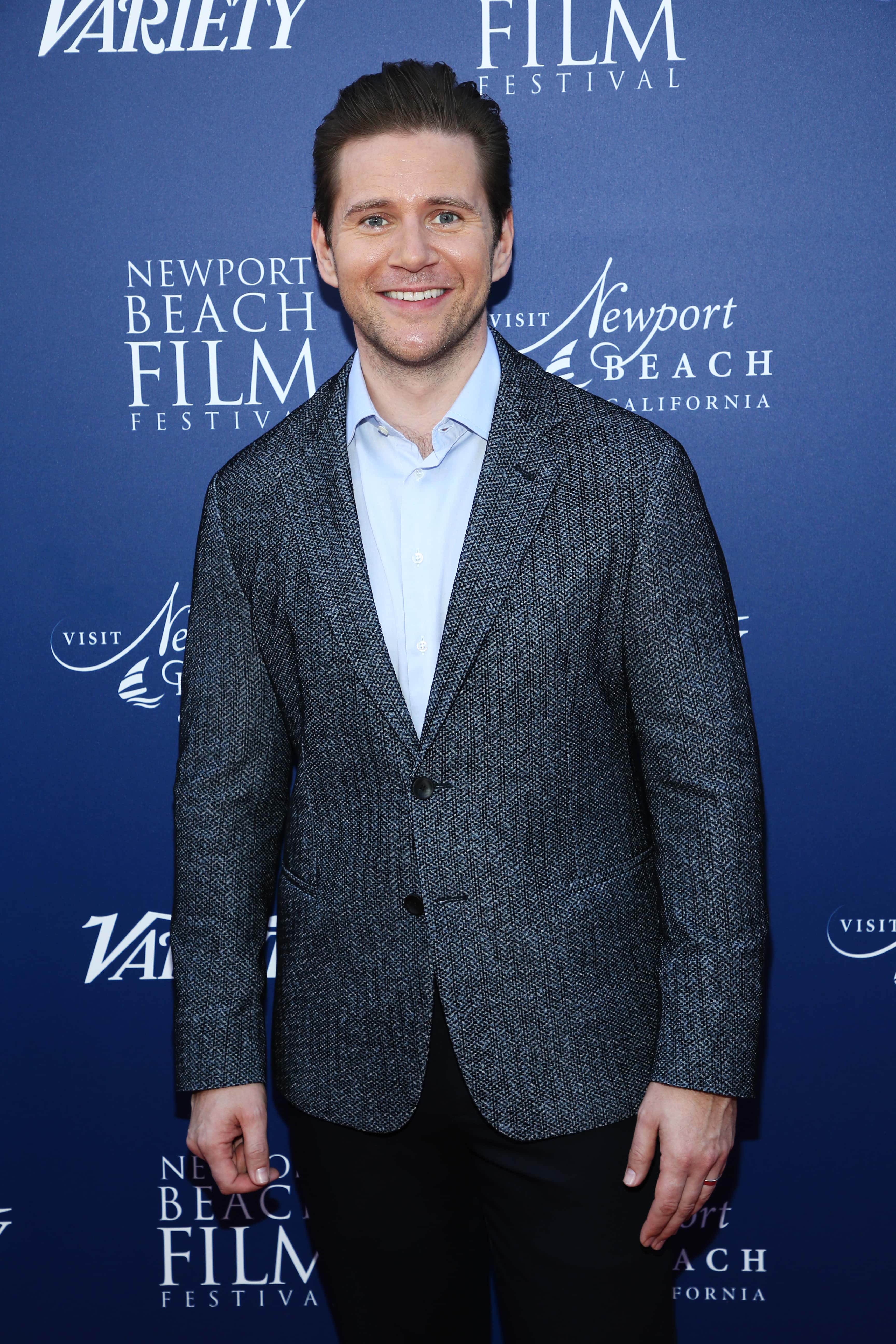 Lista completa del elenco de As Luck Want It: Conoce a JoAnna Garcia ...