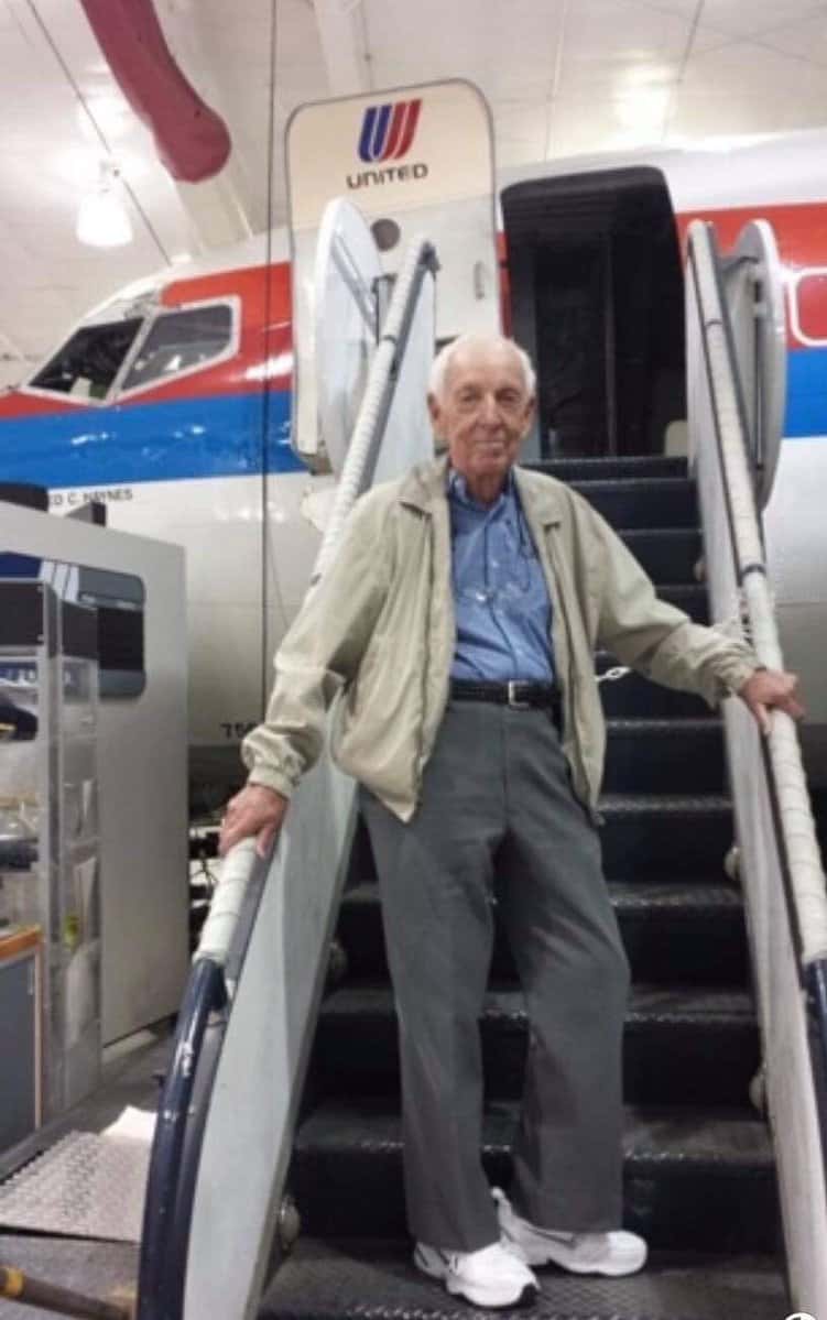 Captain Al Haynes has Flown West (UA232) - Airliners.net