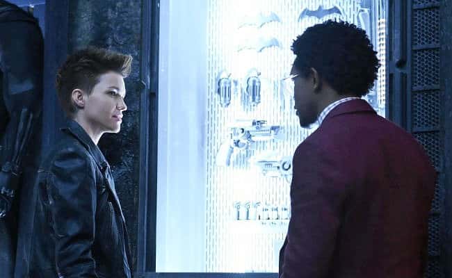 'Crisis on Infinite Earths' Part 2: Camrus Johnson's Luke Fox on Earth ...