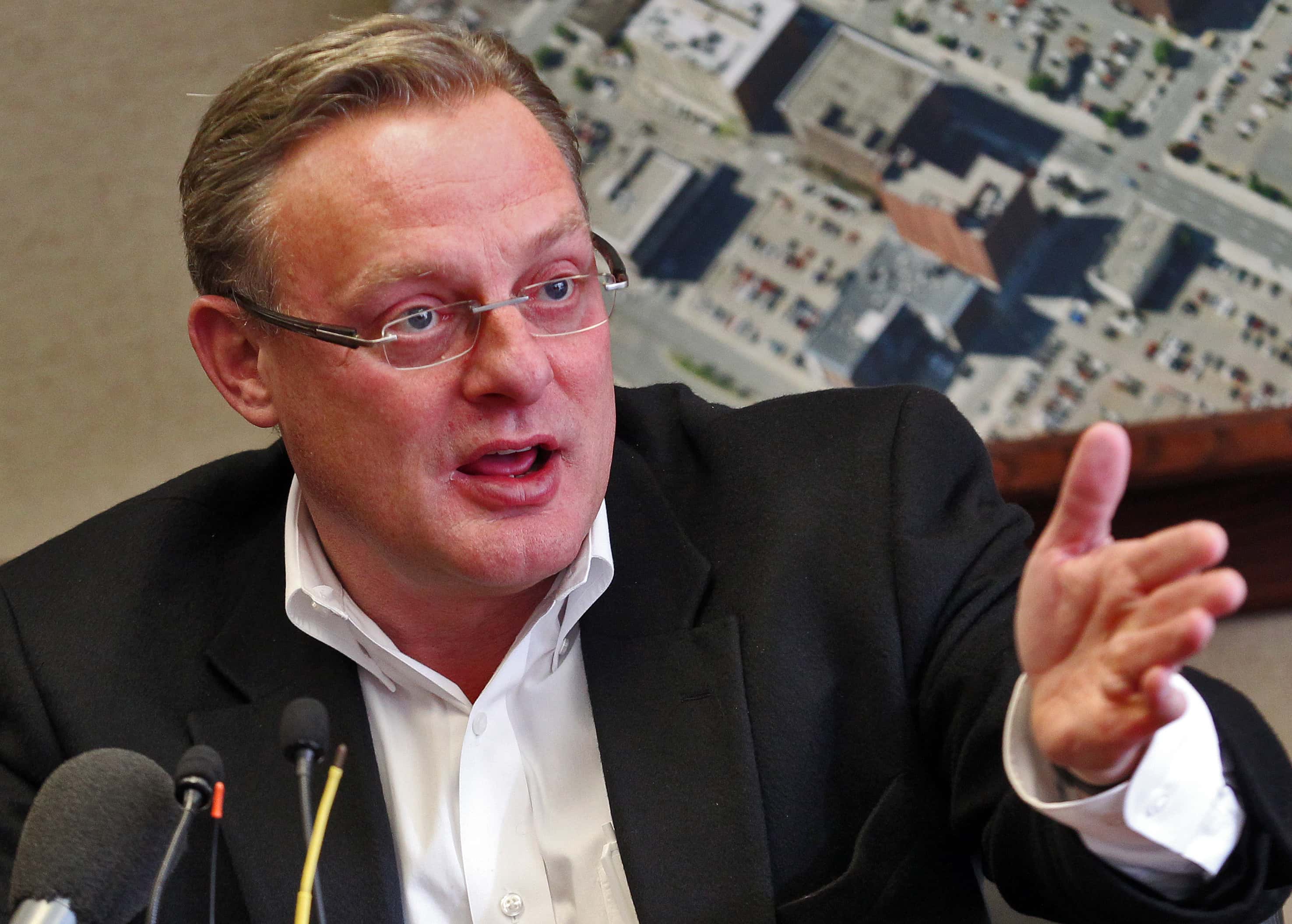 Who are Walter Mondale's children? A look at Eleanor, Ted and William ...