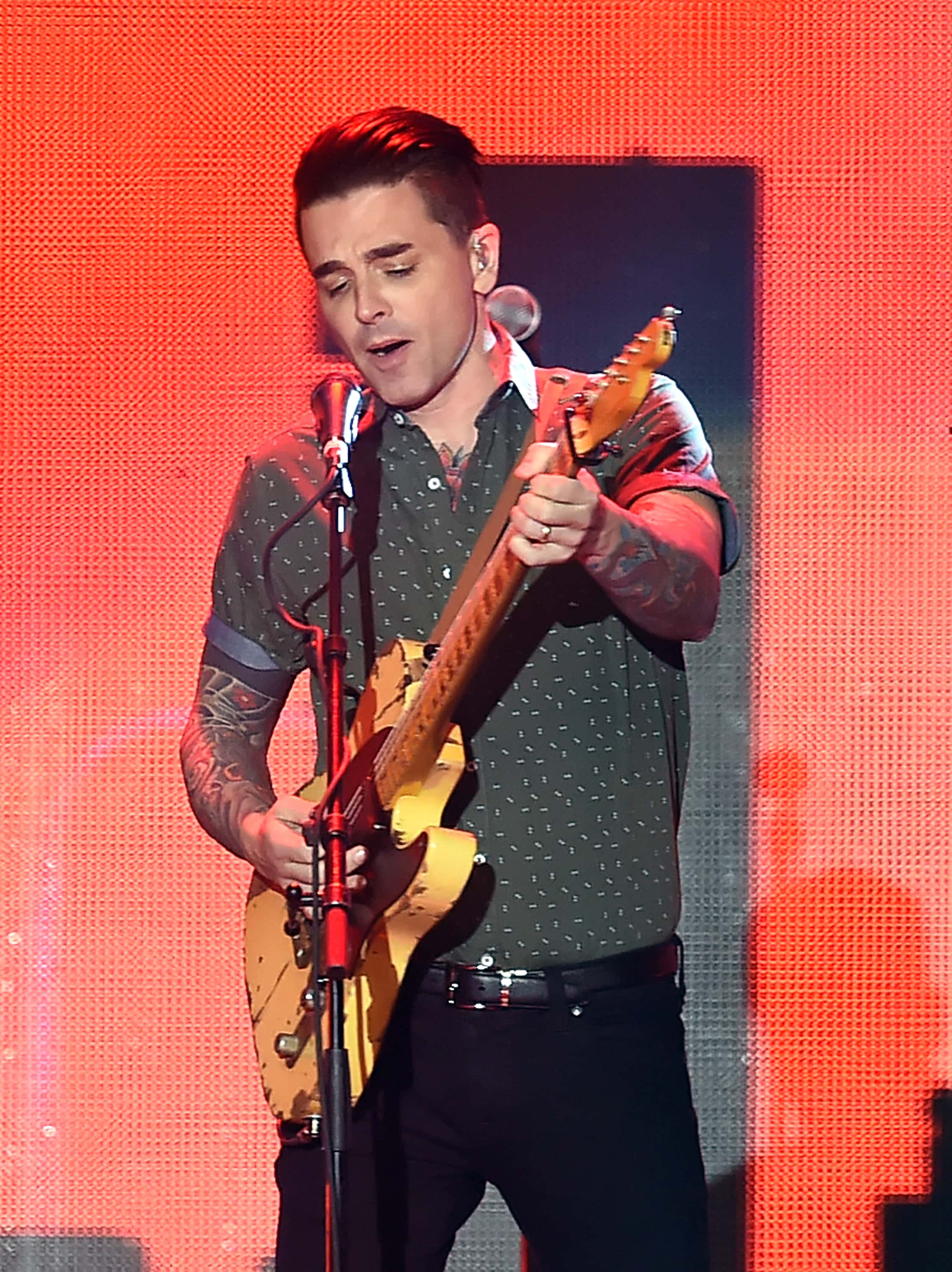 Dashboard Confessional's Chris Carrabba shares support for BLM from ...